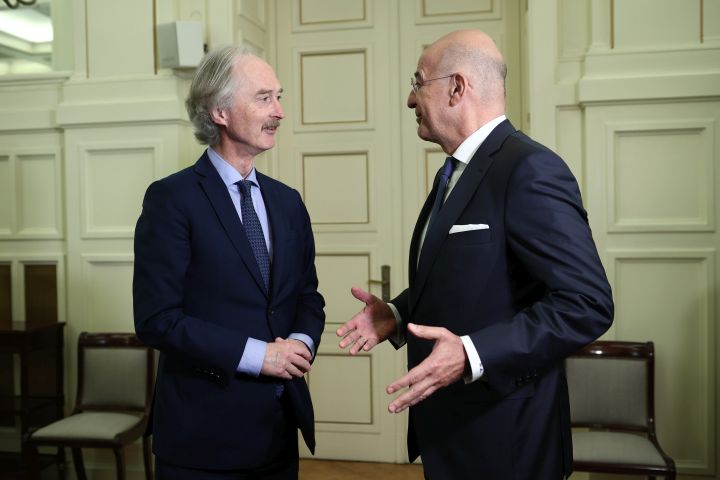 Συνάντηση Ν. Δένδια με τον ειδικό απεσταλμένο του ΓΓ του ΟΗΕ για τη ...