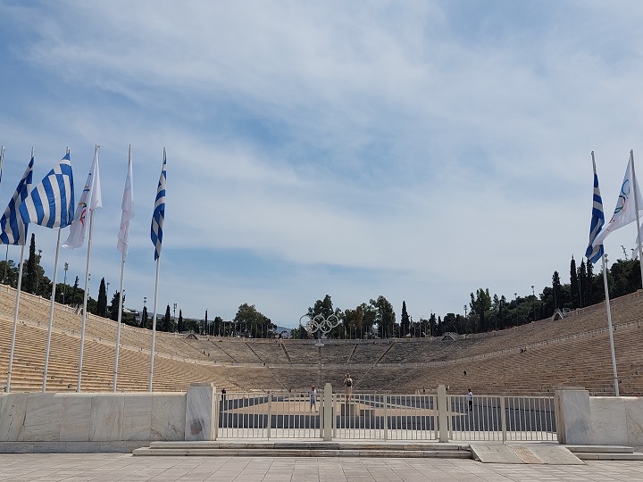 Οι Ολυμπιακοί Κύκλοι τοποθετήθηκαν ξανά στο Παναθηναϊκό Στάδιο - The ...
