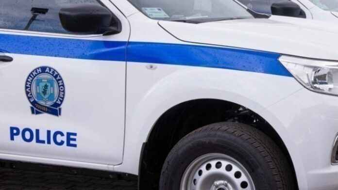 Συνελήφθησαν πέντε ανήλικοι για κλοπές στο κέντρο της Αθήνας - The ...