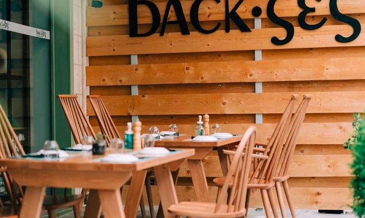 “Back – ξες”: Το στέκι των καλοφαγάδων στον Εύοσμο - The President