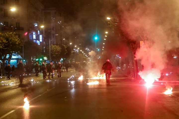 Θεσσαλονίκη: Ολοκληρώθηκε η πορεία για την 50η επέτειο του Πολυτεχνείου ...