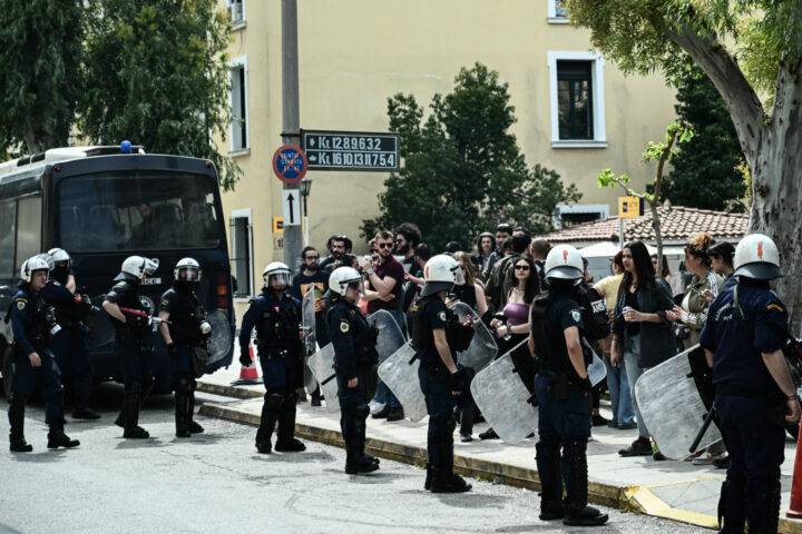Προφυλακίστηκε ο 39χρονος για το φόνο της 28χρονης στους Αγίους ...