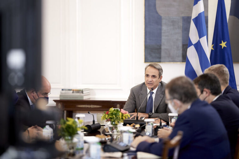Συνεδριάζει αύριο, υπό τον πρωθυπουργό, το υπουργικό συμβούλιο - The ...