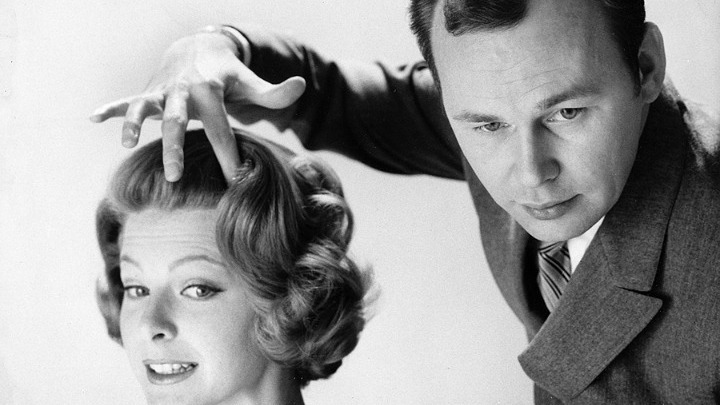 Bιογραφία για τον θρυλικό κομμωτή Κένεθ Μπατέλ - The President